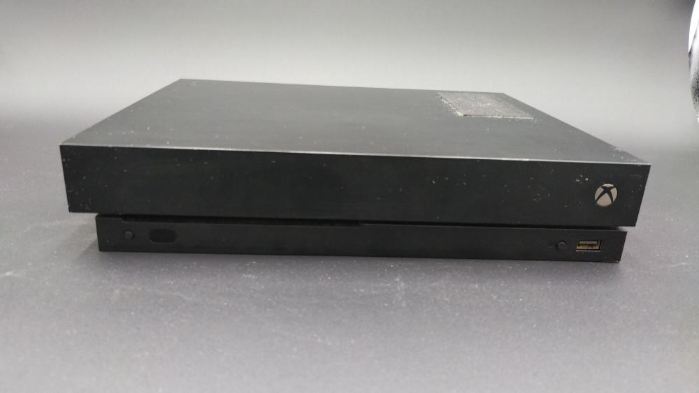 MICROSOFT XBOX ONE X - CONSOLE - 1TB - 1787 Good | Buya