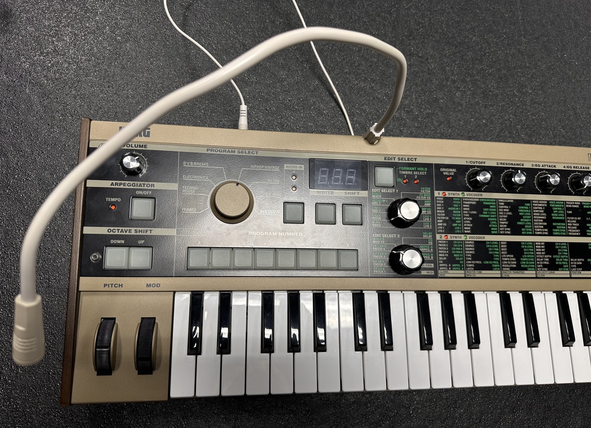 KORG MICROKORG SYNTH Very Good | Pawn 1 | Spokane | WA