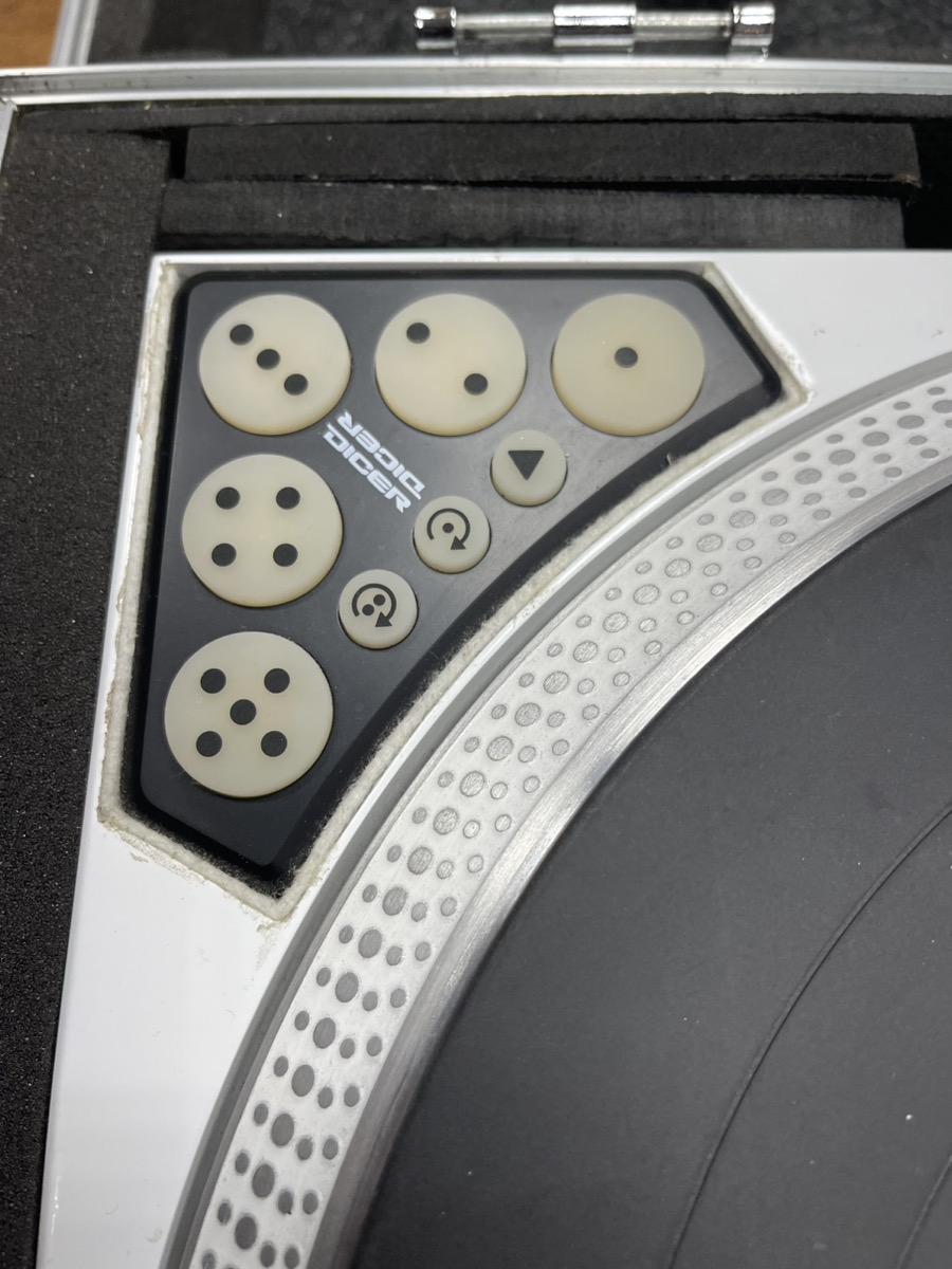 TECHNICS SL-1200 MK5 w. case Very Good | L.Oppleman Pawnbrokers