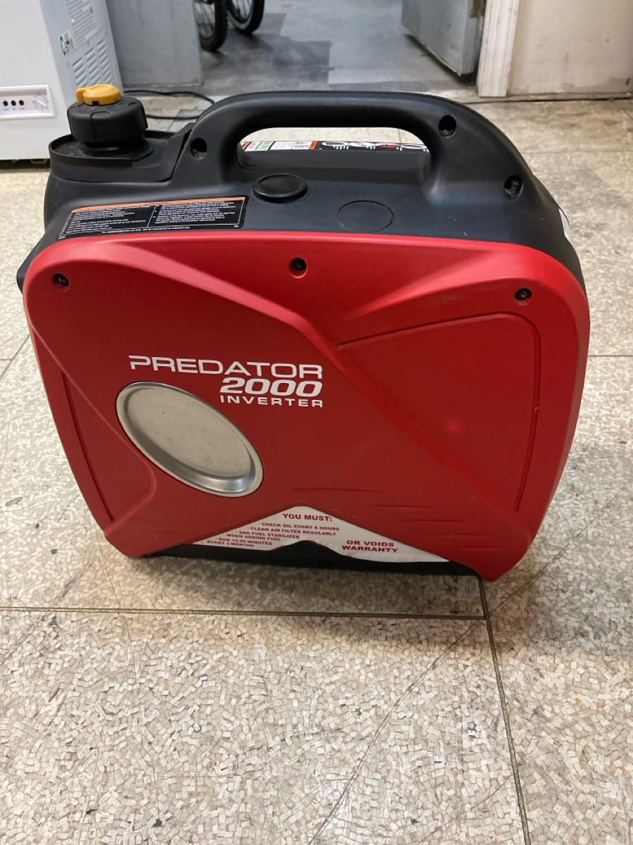 PREDATOR 2000 WATT SUPER QUIET INVERTER GENERATOR WITH CO SECURE ...