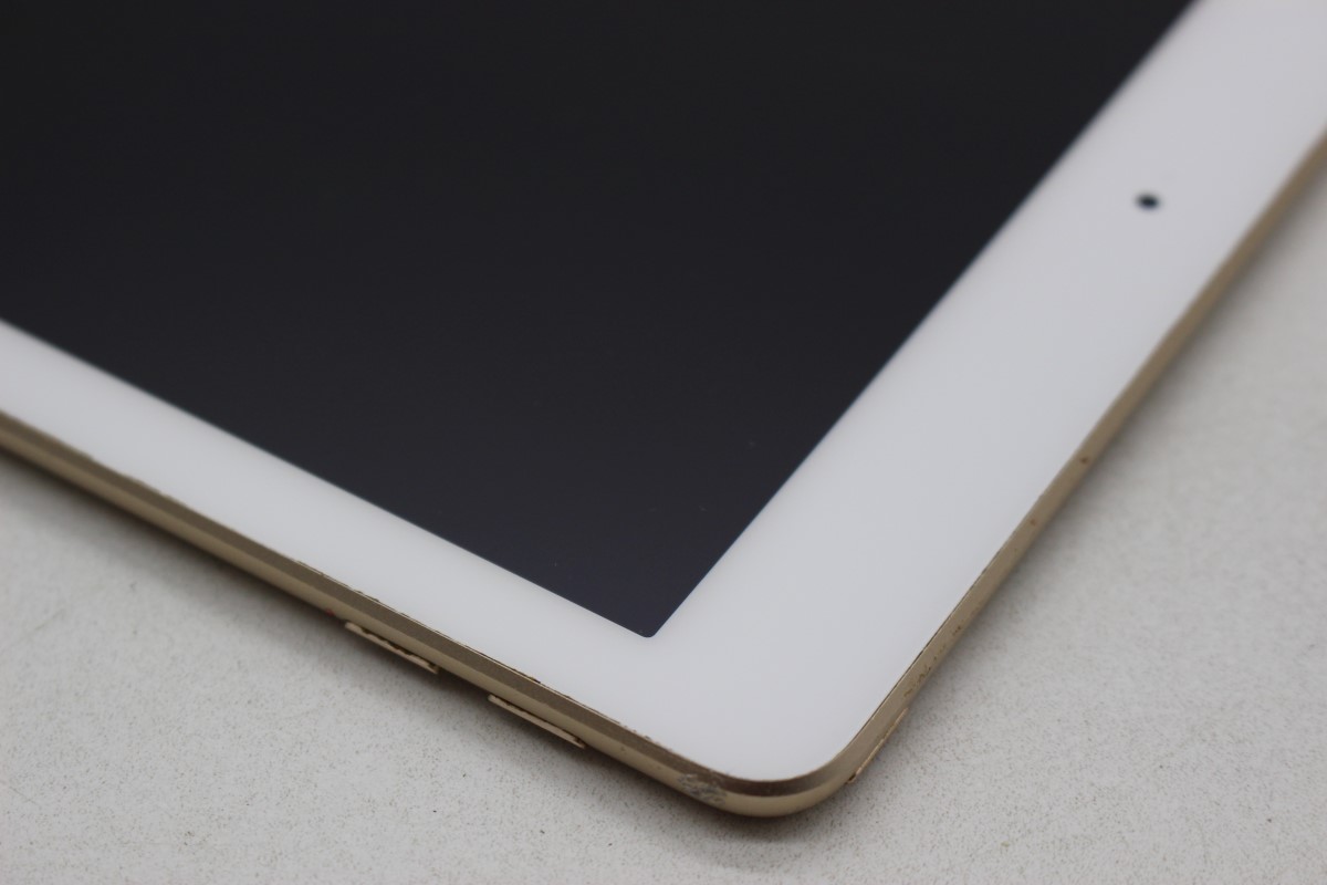 APPLE IPAD 5TH GEN A1822 MPGT2LL/A - 32GB - 2017 - 9.7" - WIFI ONLY ...