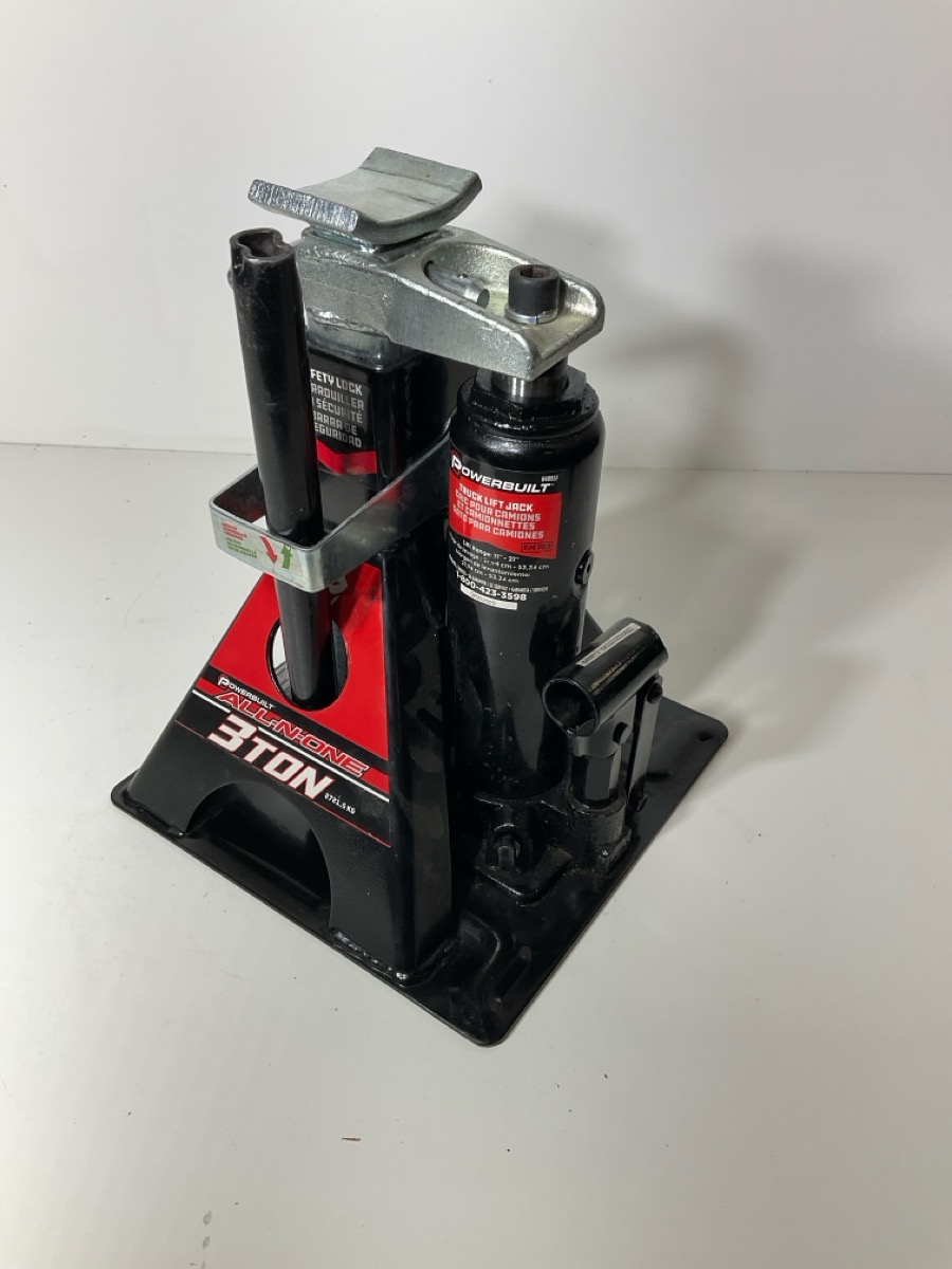 POWERBUILT 3 TON CAR JACK Very Good | Pawn 1 | Spokane | WA