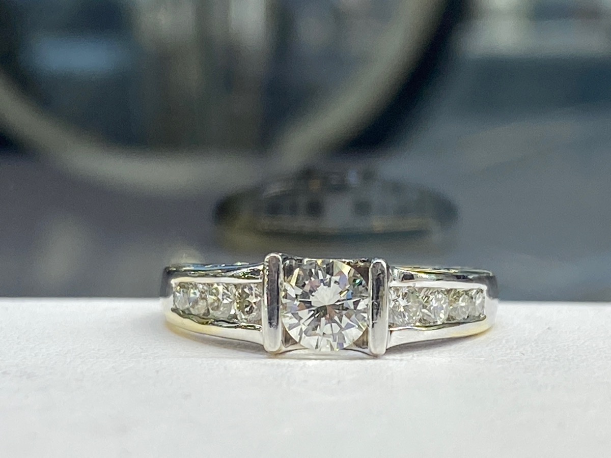 LADIES Lady's Diamond Engagement Ring 21 Diamonds 1.07 Carat T.W. Pre ...