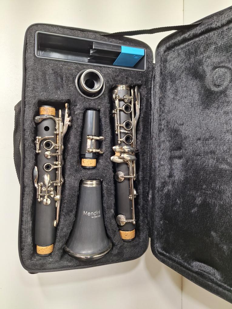 MENDINI MUSICAL INSTRUMENTS CECILIO CLARINET Very Good | Pawn 1 ...