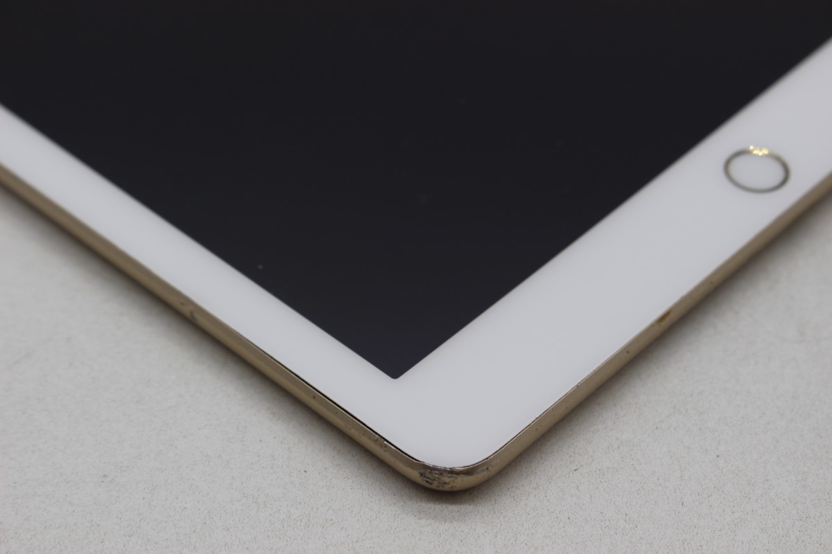 APPLE IPAD 5TH GEN A1822 MPGT2LL/A - 32GB - 2017 - 9.7" - WIFI ONLY ...