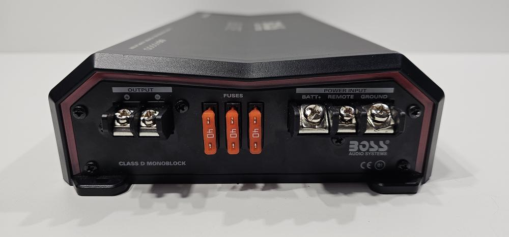 Boss 4,000 watt monoblock amp Good | Pawn 1 | Spokane | WA