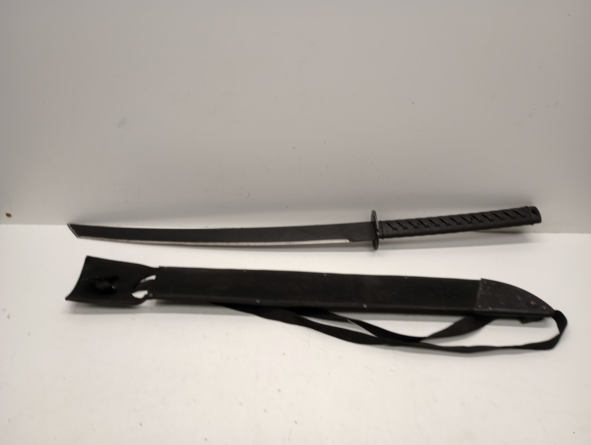 COLD STEEL TWO HANDED MACHETE-STYLE KATANA W/SHEATH Good | Pawn 1 ...