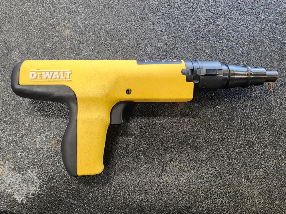 DEWALT P3500 .27 Caliber Semi Automatic Powder Actuated Fastening Tool ...