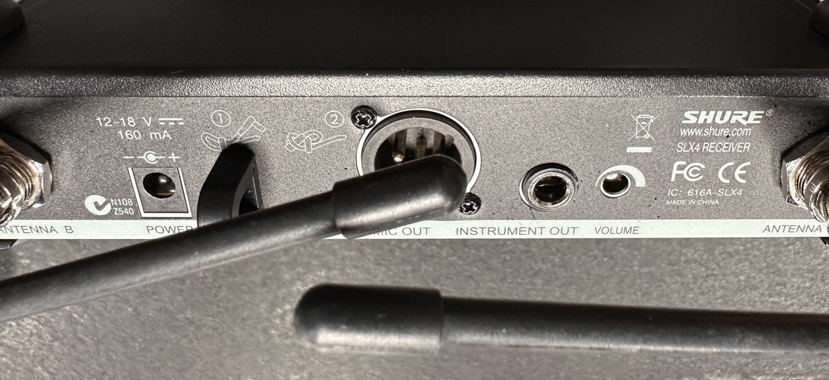 SHURE SLX4-G4+BETA87A/SLX2 WIRELESS MIC SYSTEM Good | Buya