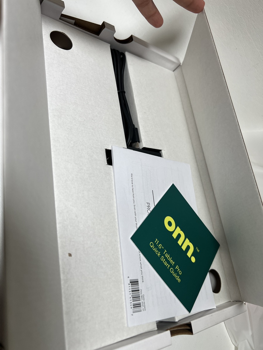 ONN SURF 11.6" TABLET PRO 65GB WITH KEYBOARD NEW! Like New | Buya