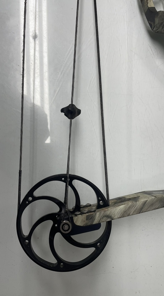Diamond by Bowtech Fugitive Compound Bow Good | Buya
