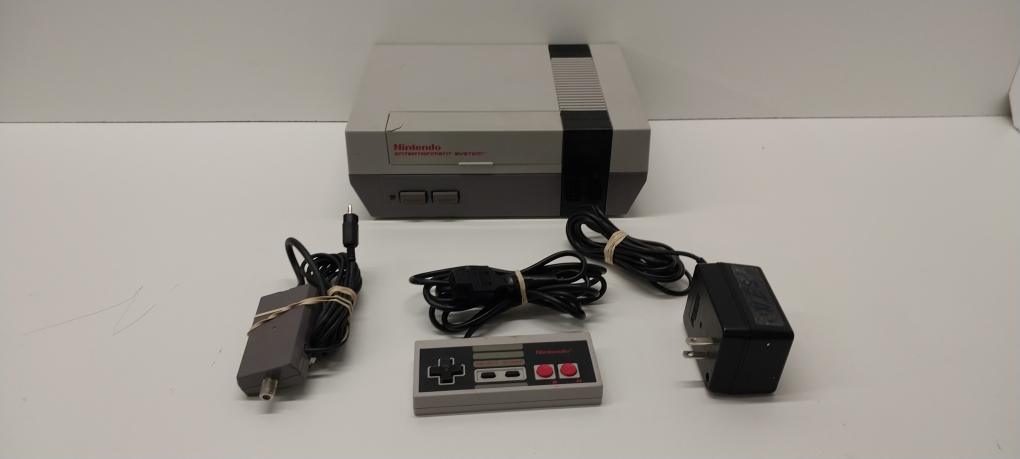 NINTENDO ORIGINAL CONSOLE - NES-001 Good | Pawn 1 | Spokane | WA