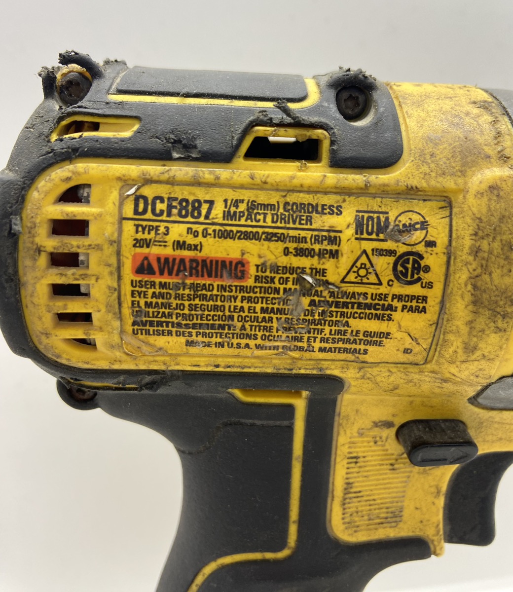 DeWALT 1/4" 20v Cordless Impact Driver DCF887 w/ 20v 4 Ah Battery Very ...