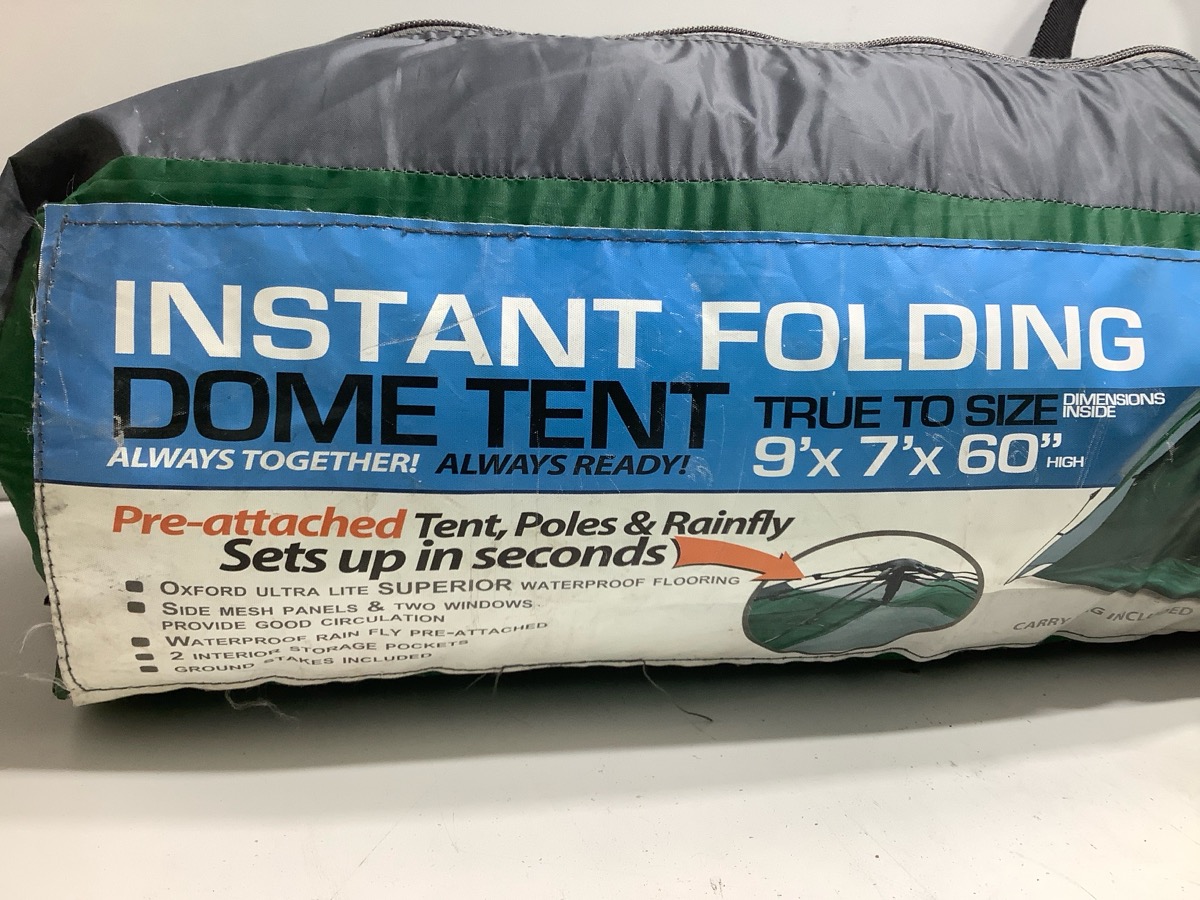 INSTANT FOLDING DOME TENT 9X7X60 Good | Pawn 1 | Spokane | WA