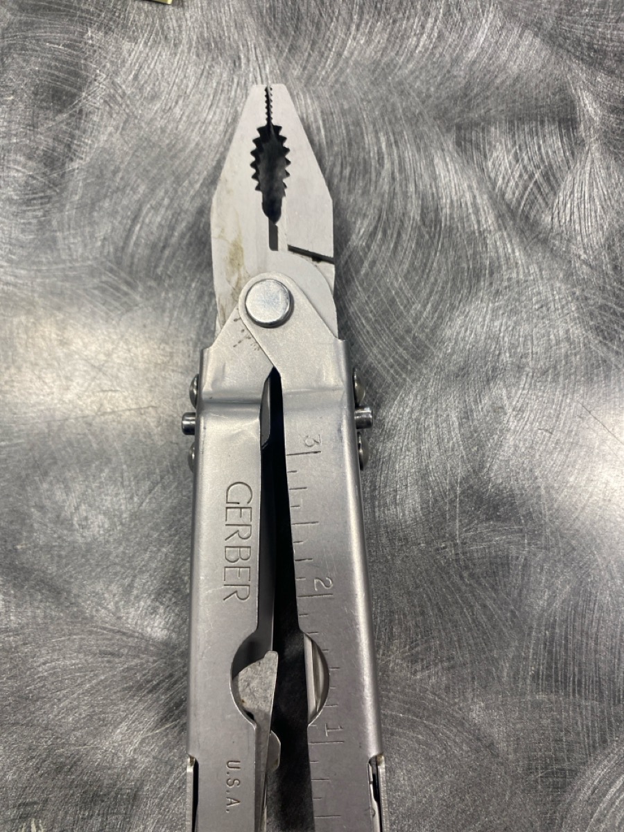 GERBER LEGENDARY BLADES MULTI PLIER Acceptable | Pawn 1 | Spokane | WA