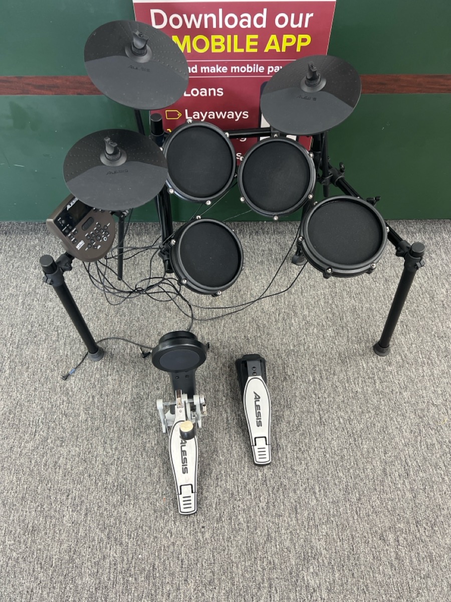 ALESIS NITRO 8- PIECE DRUM KIT Like New | Buya