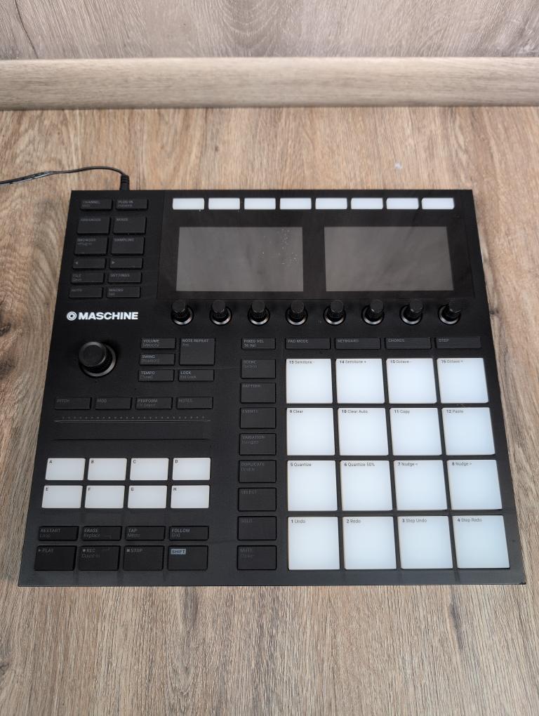 NATIVE INSTRUMENTS MASCHINE MK3 Very Good | Beach City Pawn & Guitar ...