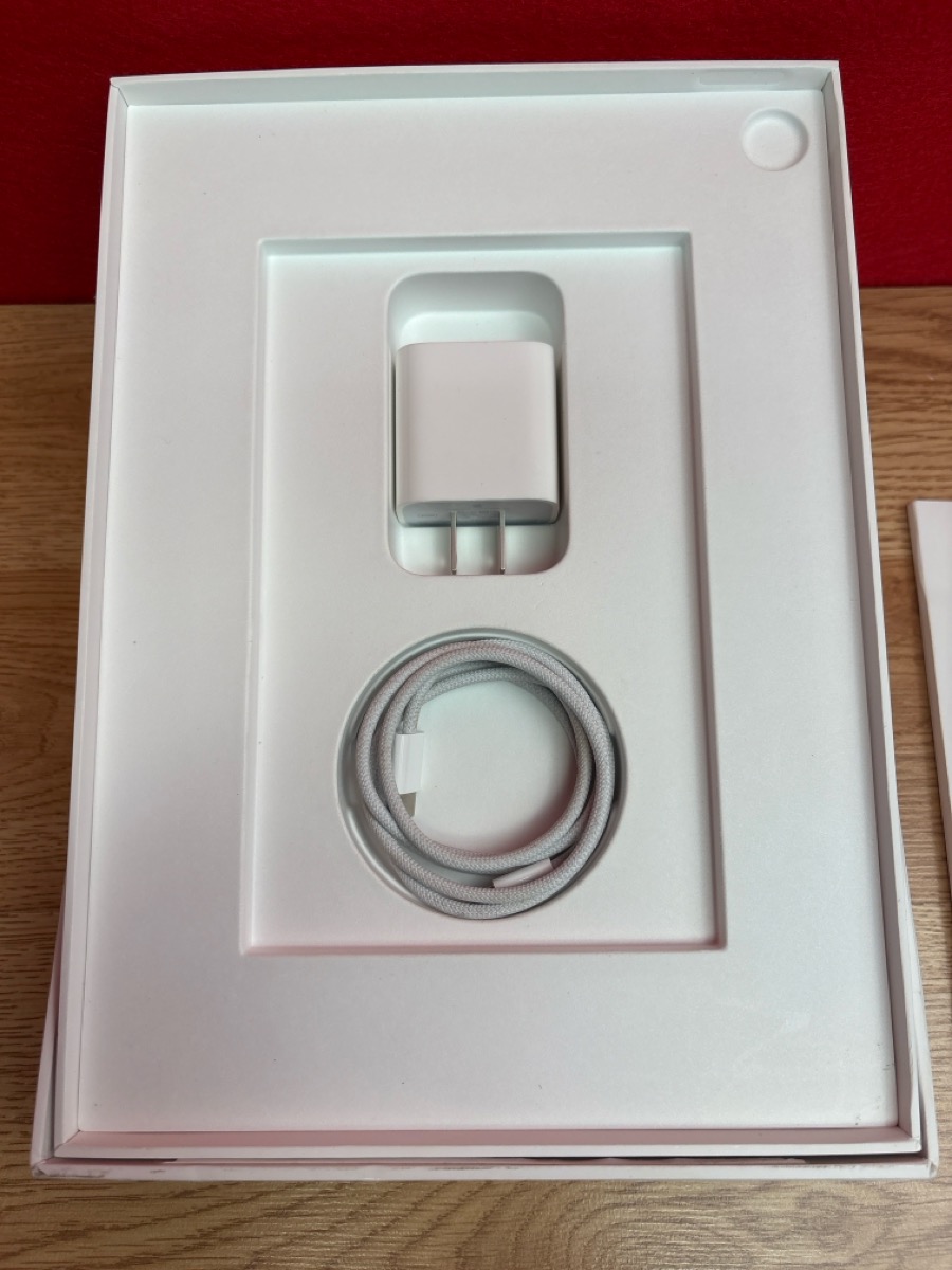 APPLE IPAD AIR 11" M2 - 2024 A2902 - 256GB Very Good | Buya