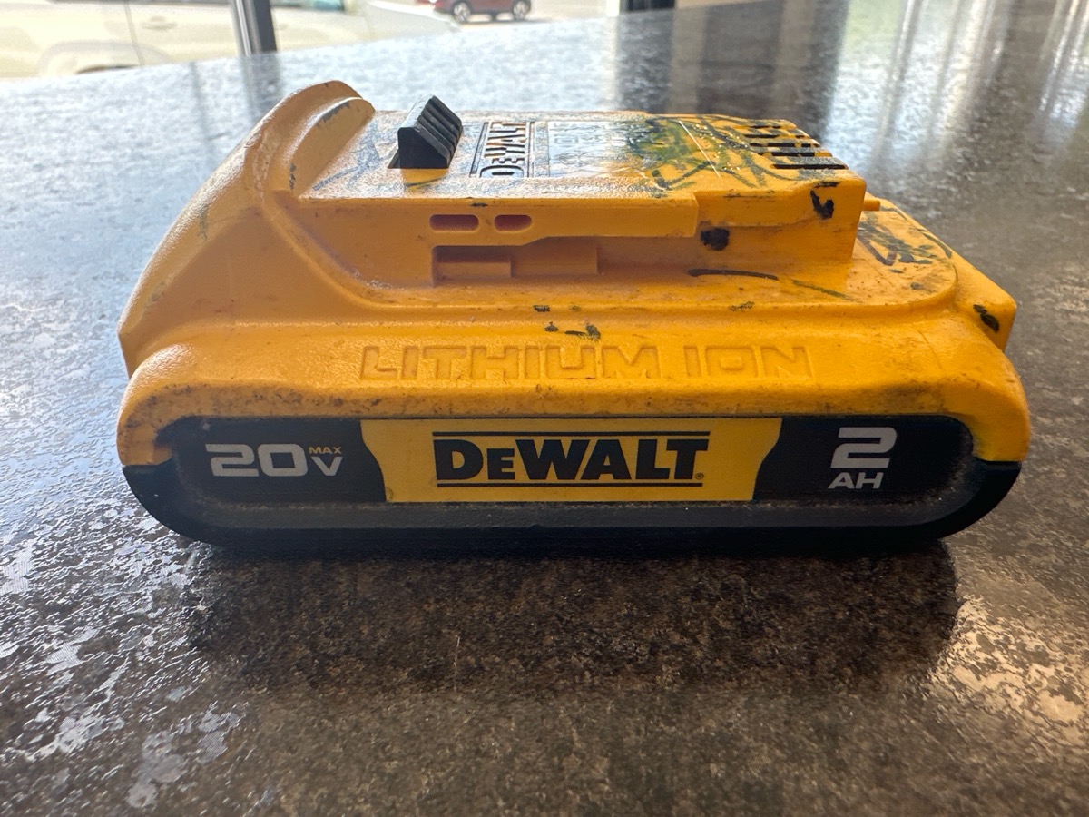 DEWALT DCB203 2AH - BATTERY Very Good | The Pawnshop | Roanoke | VA