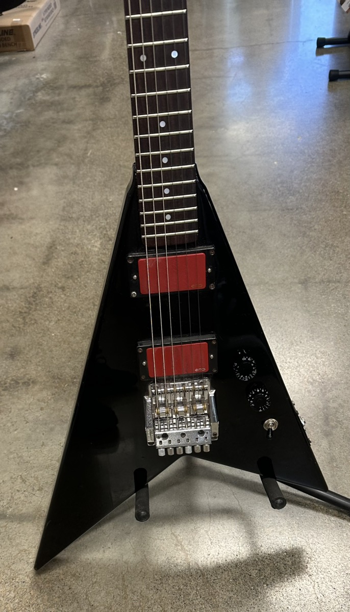 WASHBURN VINTAGE RR GUITAR WITH CASE COND Acceptable | Pawn 1 | Spokane ...