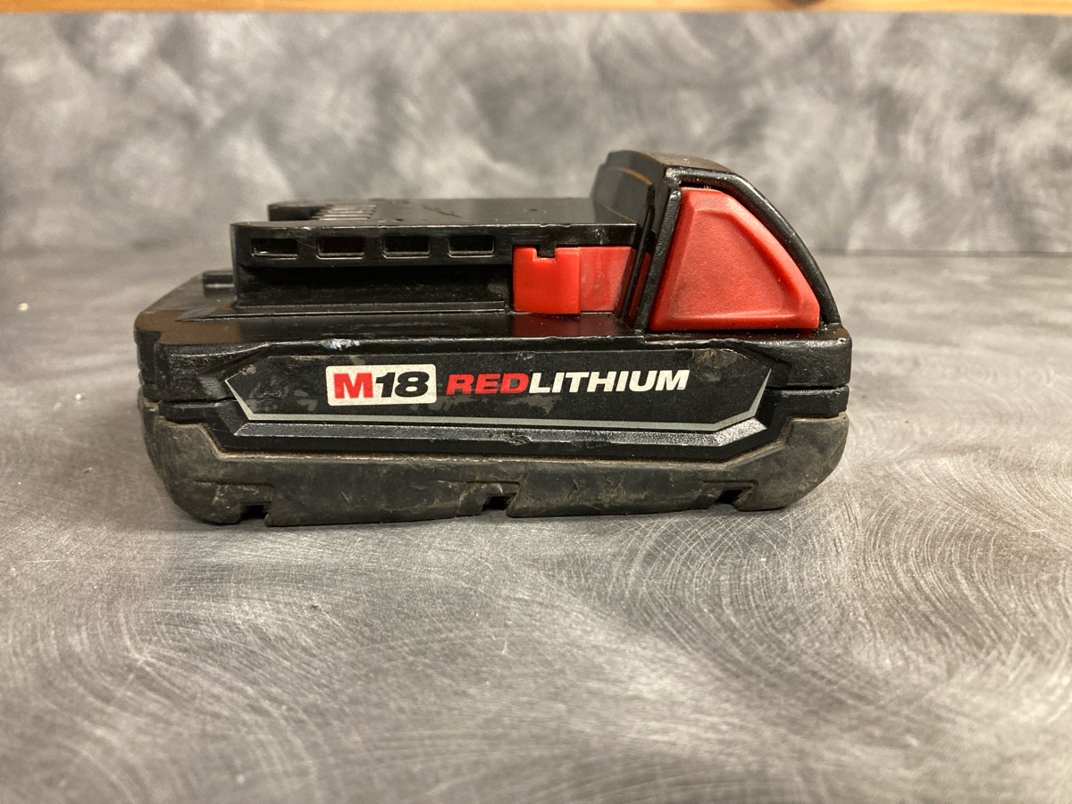 MILWAUKEE TOOLS M18 BATTERY Very Good | Pawn 1 | Spokane | WA