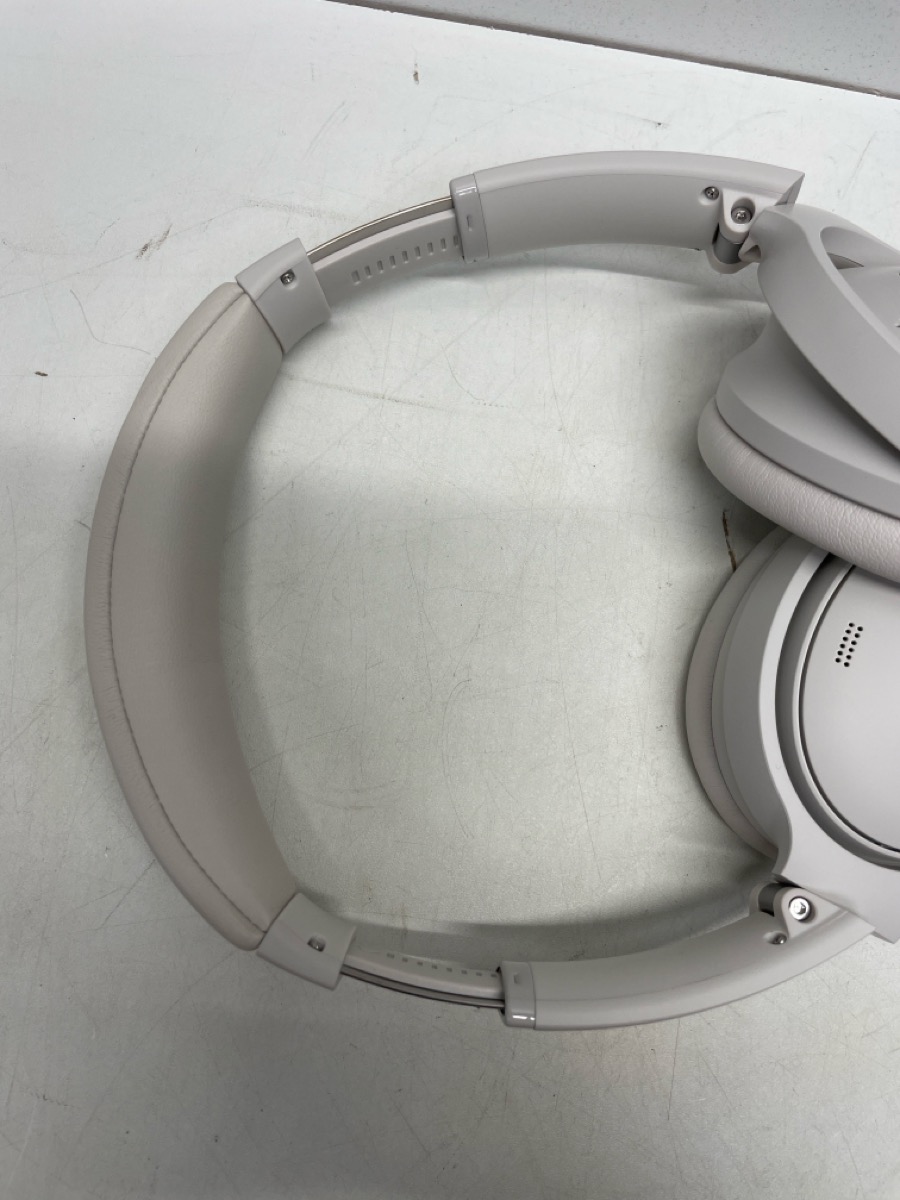 BOSE QC 45 HEADPHONES W CASE Good | Pawn 1 | Spokane | WA
