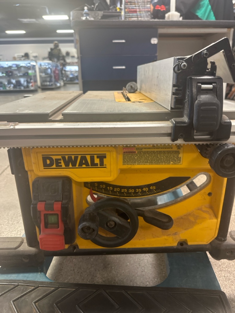 DEWALT DWE7485 Very Good | Pawn 1 | Spokane | WA