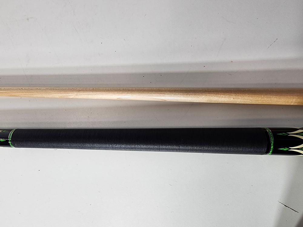 POOL CUE / POOL STICK Good | Pawn 1 | Spokane | WA