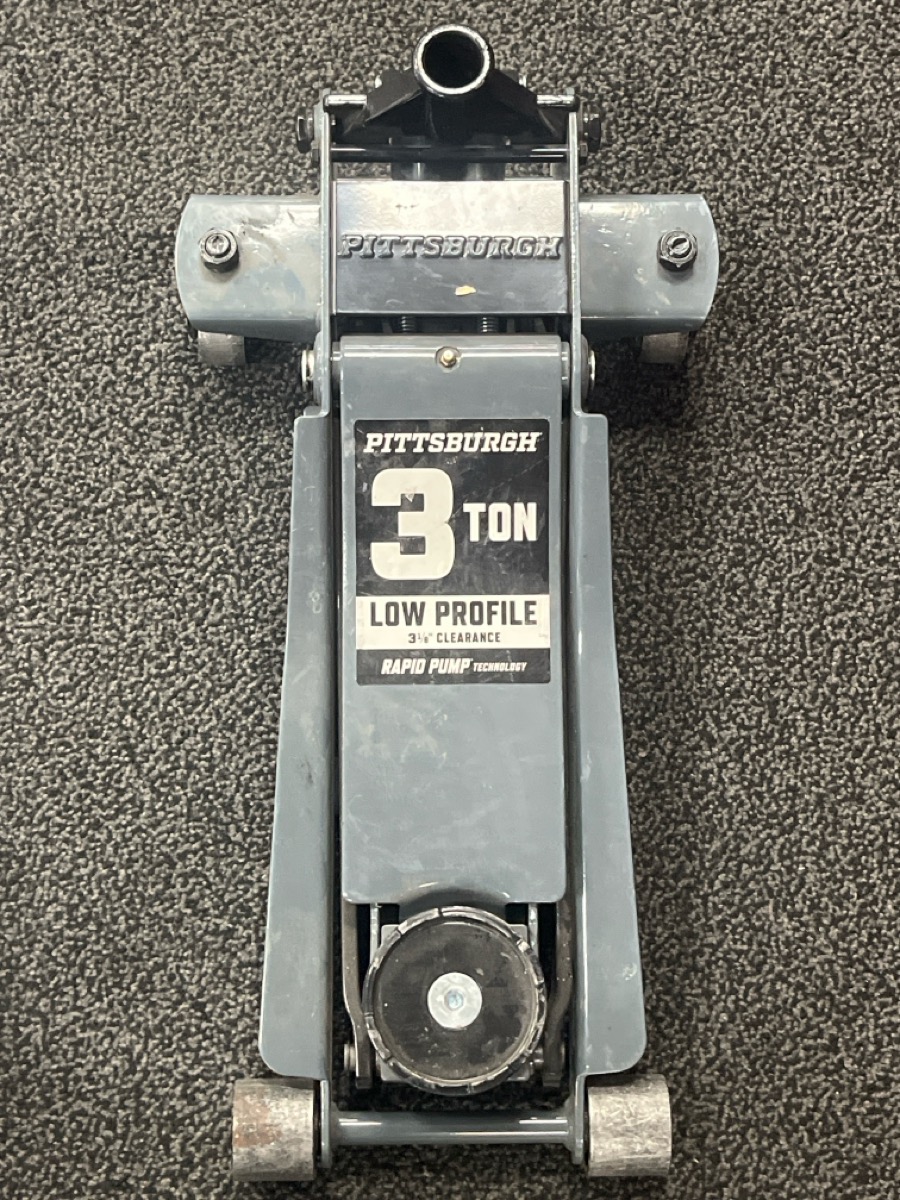 PITTSBURGH 3 TON FLOOR JACK Good | Pawn 1 | Spokane | WA