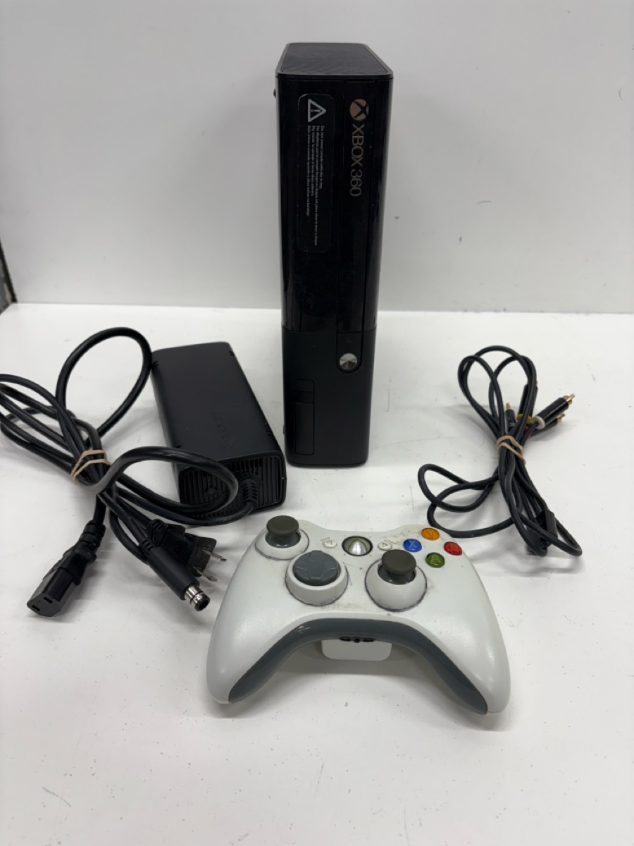 MICROSOFT XBOX 360 E - 500GB - CONSOLE Like New | Pawn 1 | Spokane | WA
