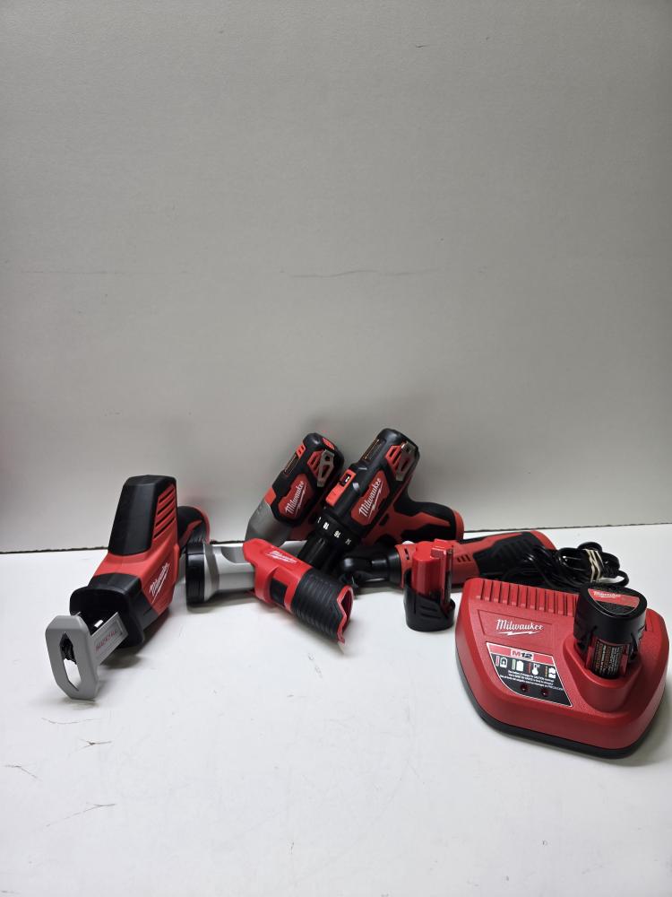 MILWAUKEE TOOLS MILWAUKEE TOOL SET Very Good | Buya