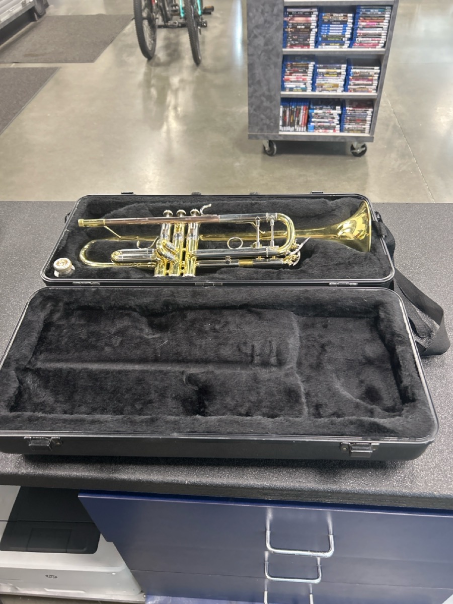 VINCENT BACH TRUMPET WITH CASE Good | Pawn 1 | Spokane | WA