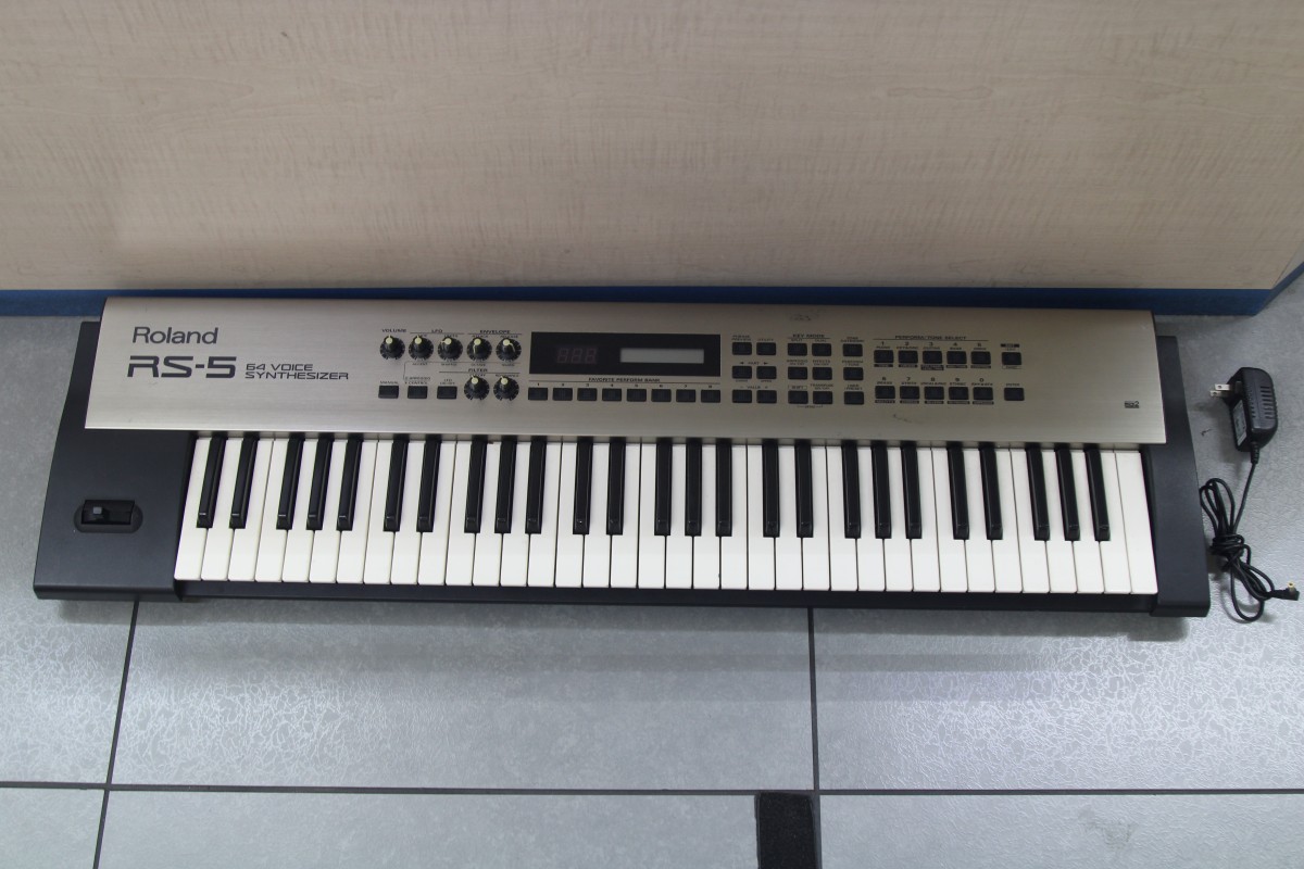 ROLAND RS-5 | Buya