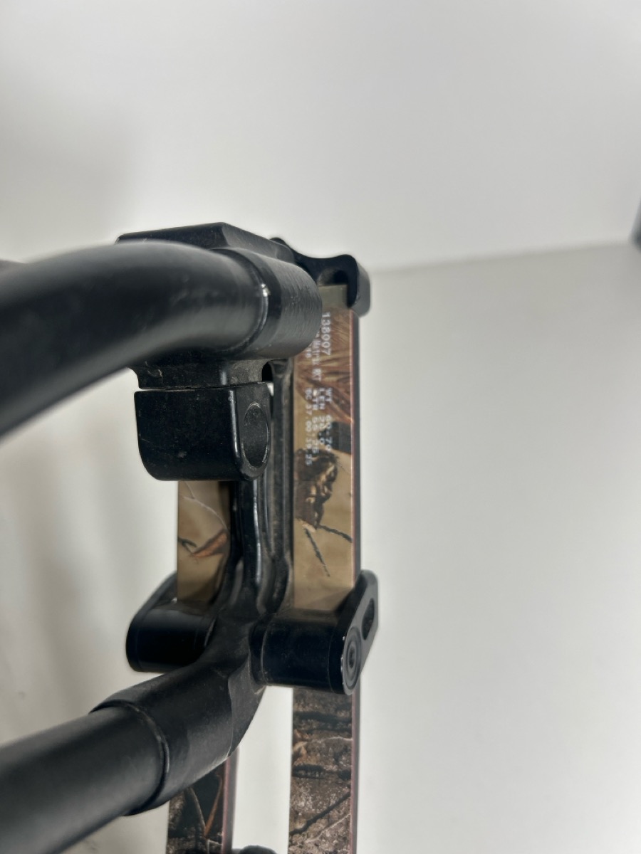 HOYT ARCHERY Carbon Matrix **READ DESCRIPTION** Good | Pawn 1 | Spokane ...