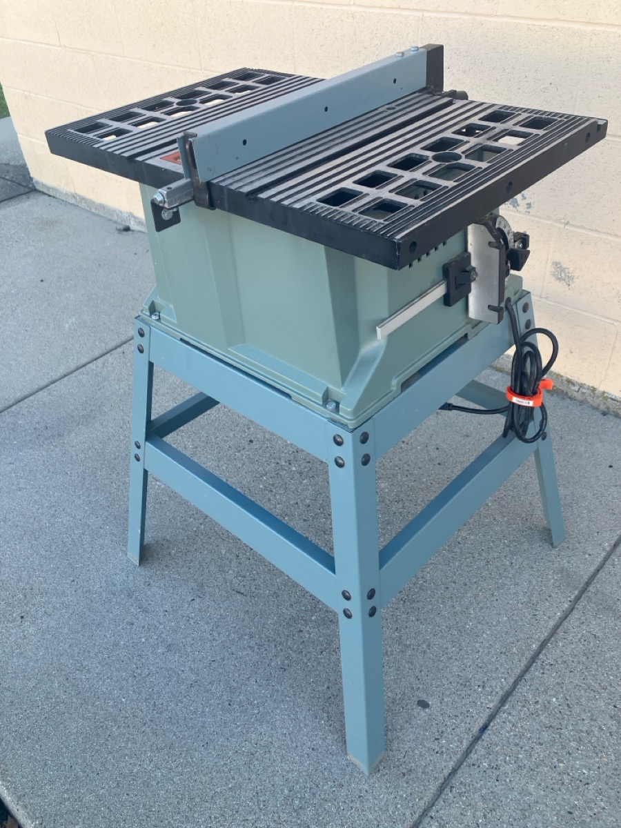 DELTA 10" BENCH SAW WITH STAND Good | Pawn 1 | Spokane | WA