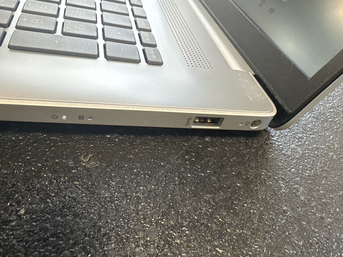 HEWLETT PACKARD RTL8822CE Like New | Pawn 1 | Spokane | WA