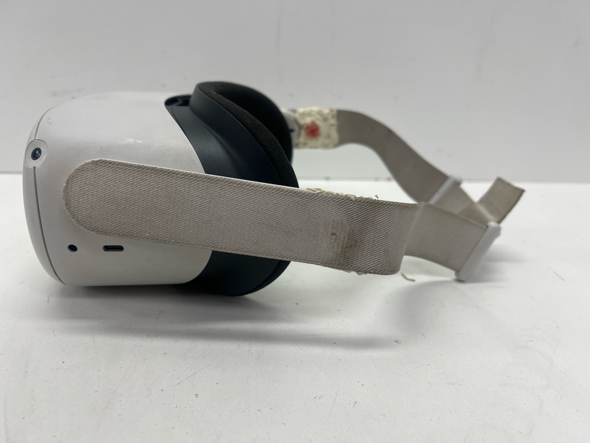 Meta Quest 2 Headset *AS IS DEAD PIXELS* Good | Pawn 1 | Spokane | WA