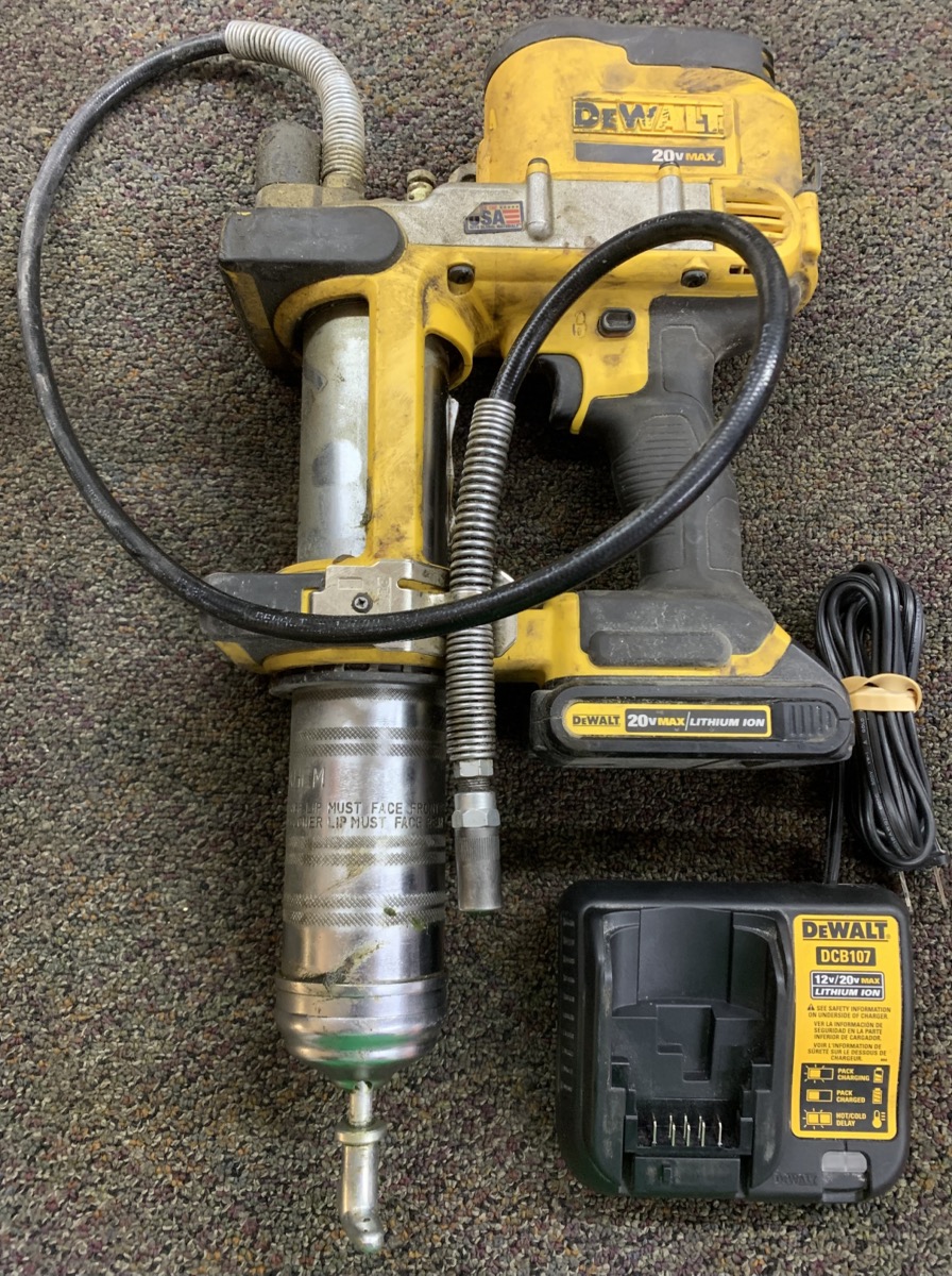 Dewalt 20V Li Ion Greasing Grease Cordless Power Tools DCGG571 Very ...