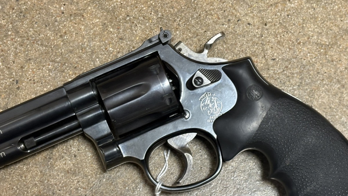 Smith & Wesson 586-4 357 Magnum 6.00" Double Action Revolver - Target ...