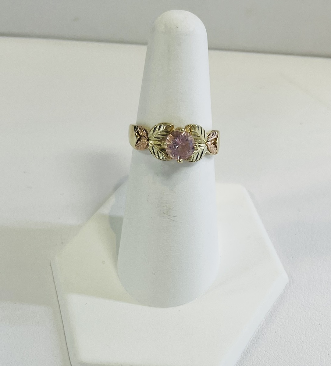 Pink Stone Lady's Stone Ring 10K Yellow Gold 2.1dwt Pre-owned | Pawn 1 ...