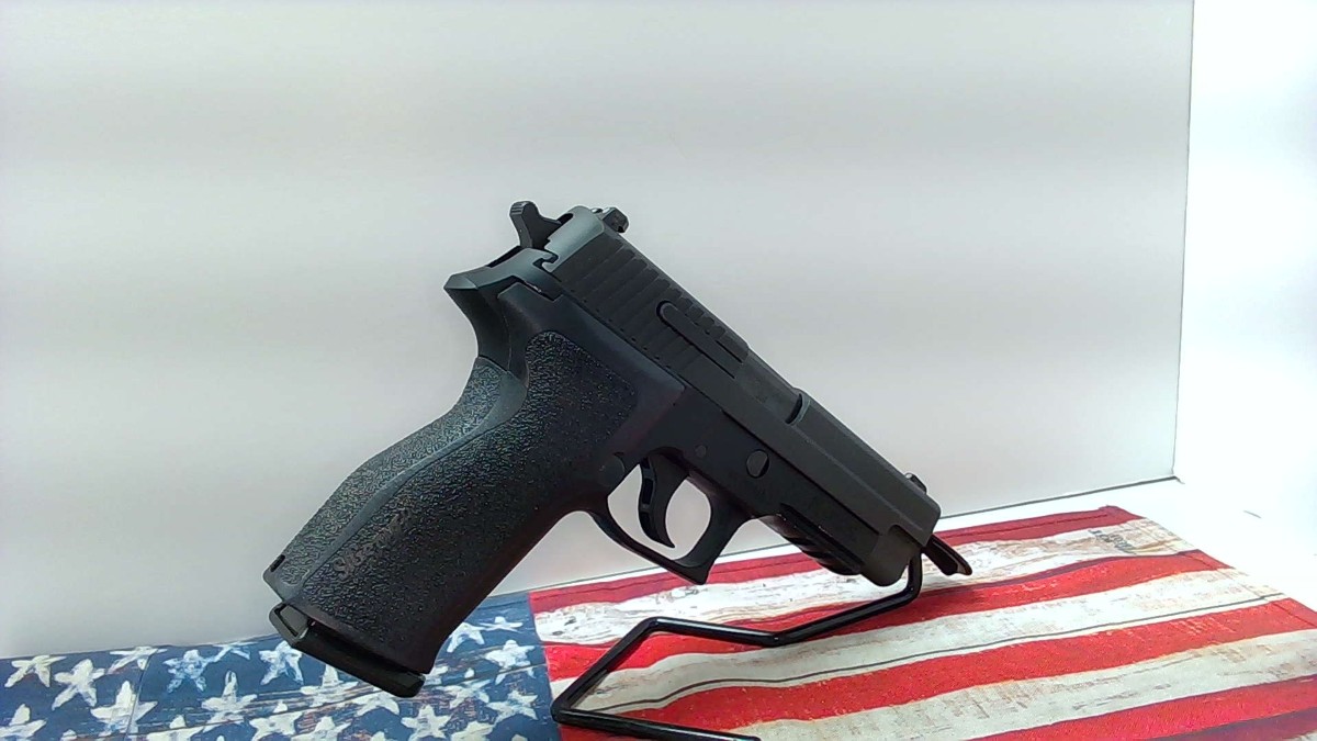 SIG SAUER P226 PISTOL 9MM Very Good | Believers Pawn LLC | Tomball | TX