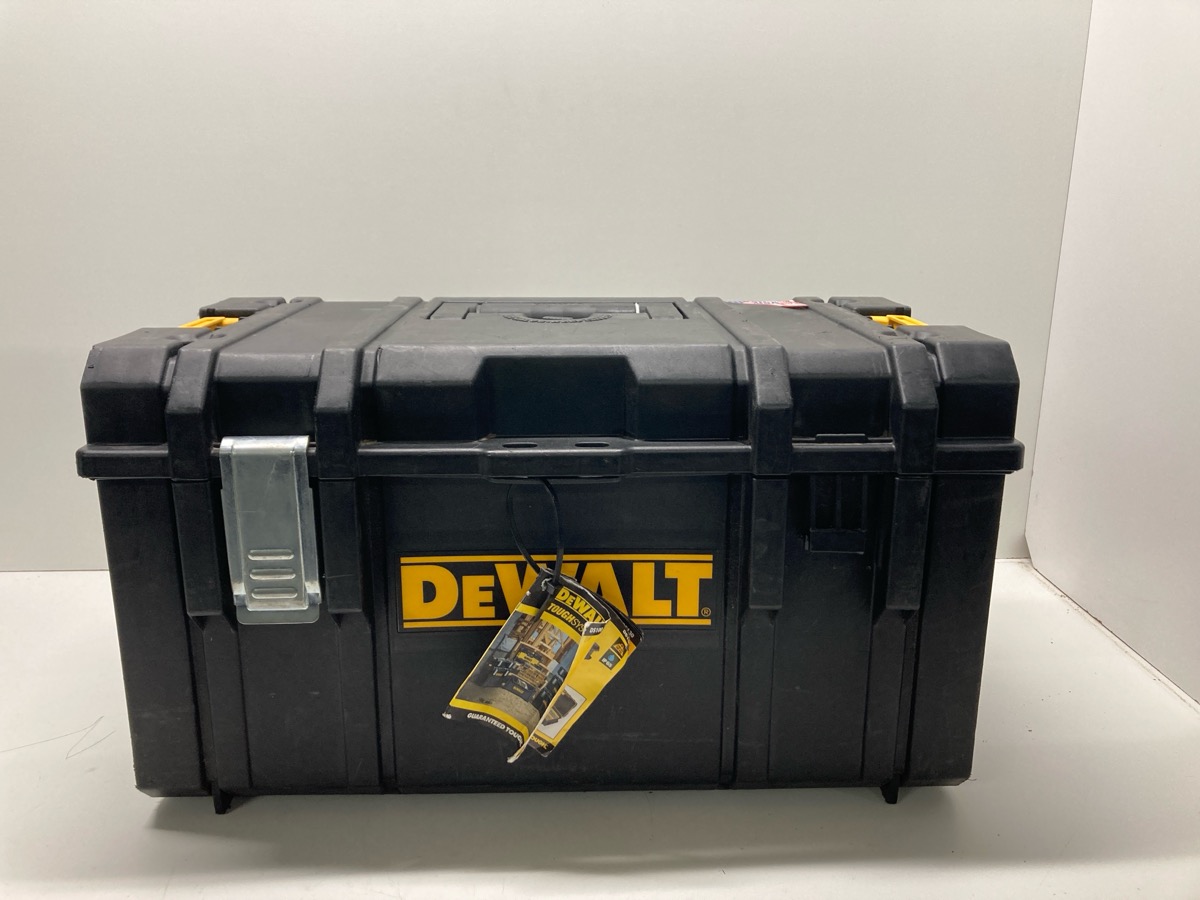 DEWALT DS300 For parts or not working | Pawn 1 | Spokane | WA