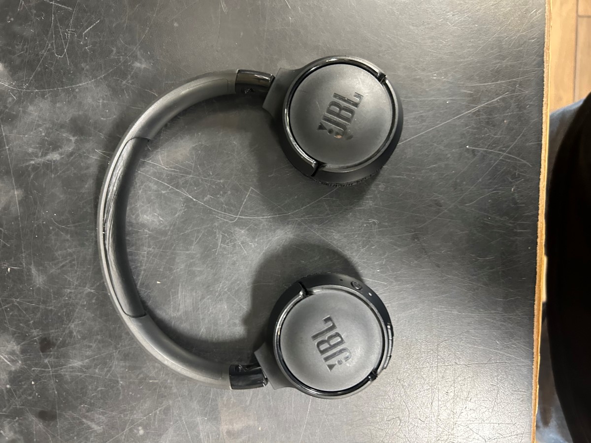 Price Guide: JBL TUNE 720BT OVER-EAR WIRELESS | Buya