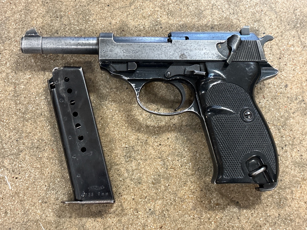 Carl Walther P38 9mm 4.50" Semi-Auto Pistol - German Pistol - Dated 9/ ...