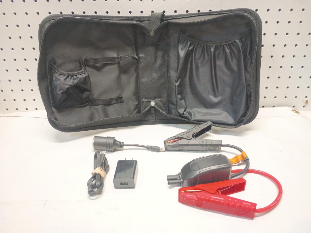 BATTERY TENDER 030-2040-WH 2000A / 12V PORTABLE POWER STATION / JUMP ...